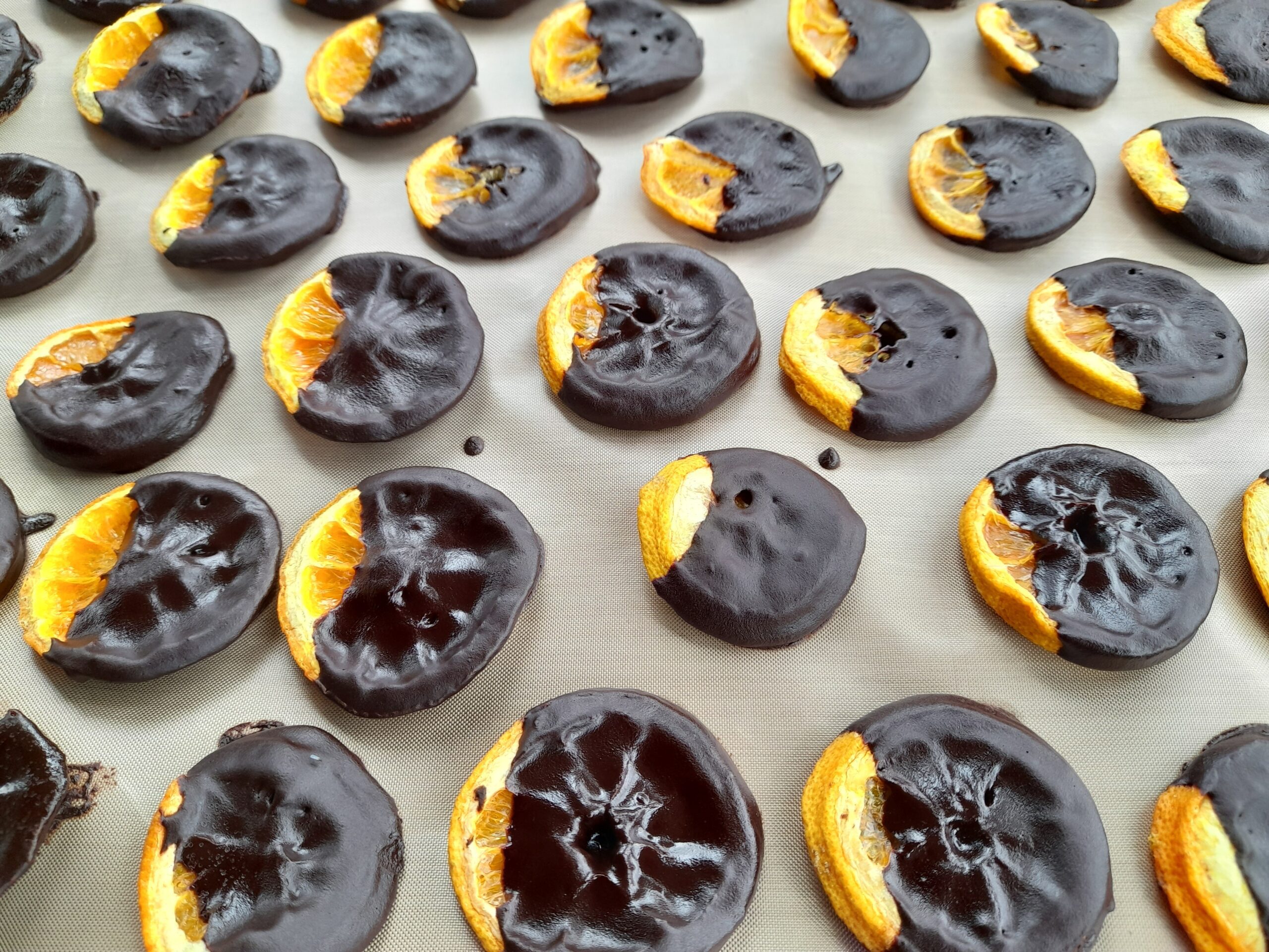Dehydrated Chocolate Orange | Faith Canter – Living Simply